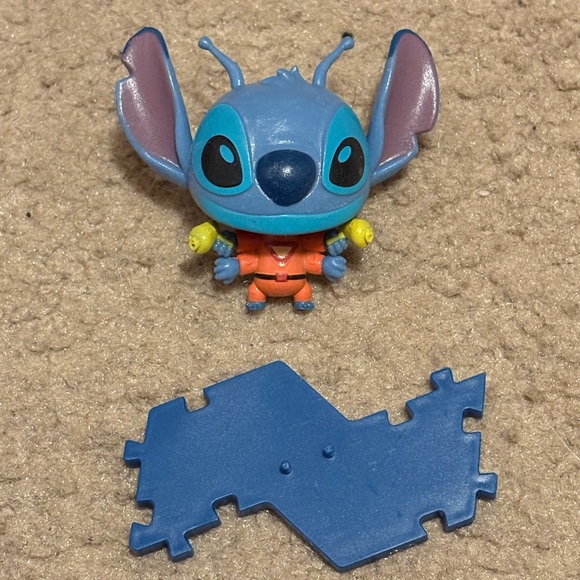 Disney | Toys | Nwot Multiple Armed Fighting Stitch Figurine From Lilo ...